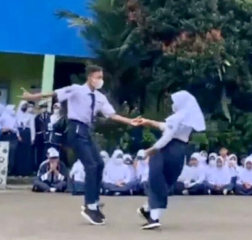 Video pelajar menari di sekolah tular, tarik perhatian Agnes Monica ...