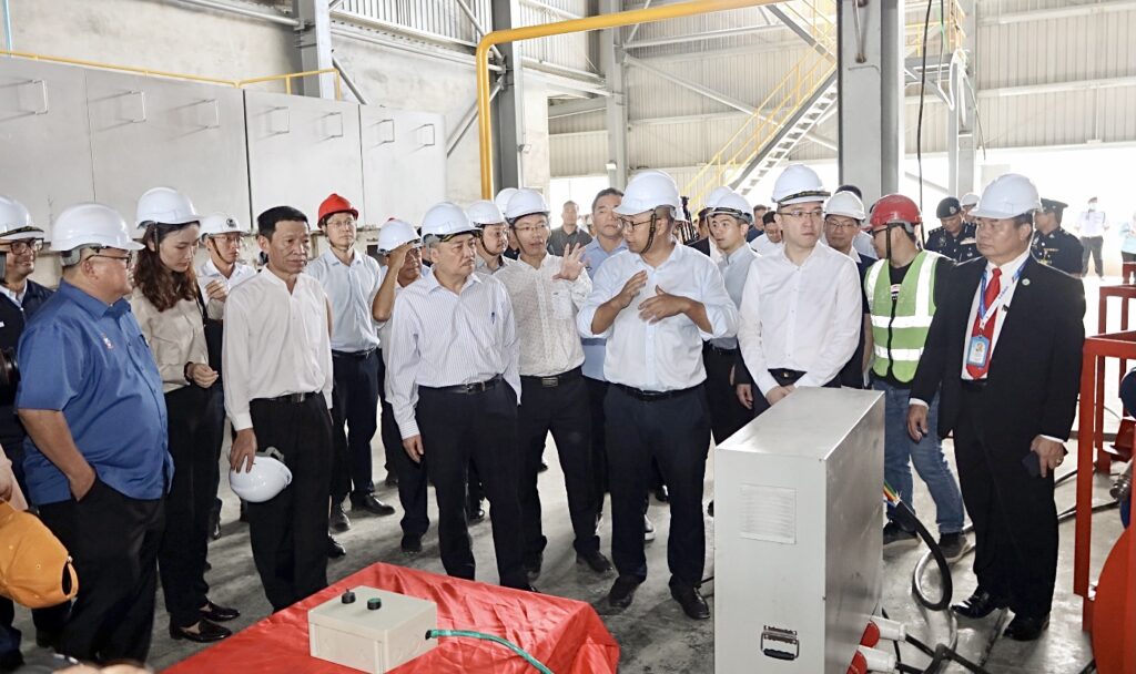 Kibing solar glass factory testimony to SMJ’s success | Warta Oriental