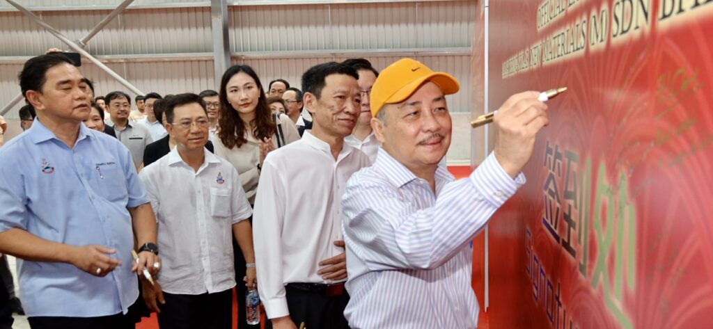 Kibing solar glass factory testimony to SMJ’s success | Warta Oriental
