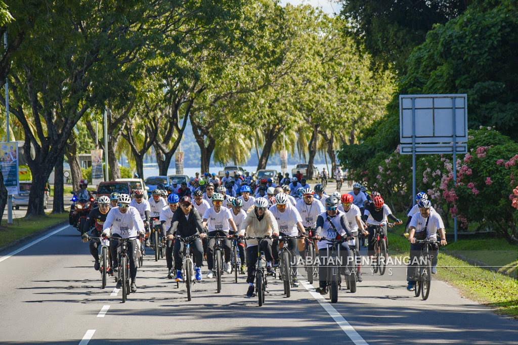 780 orang sertai berbasikal bersama TYT | Warta Oriental