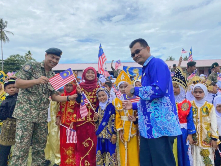 ATM tingkat inisiatif kukuh semangat patriotik | Warta Oriental