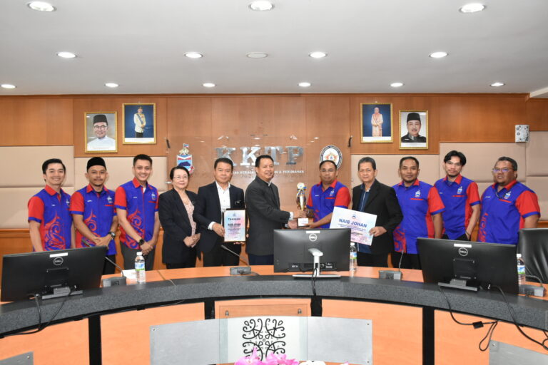 Kontinjen KKTP naib johan kawad Hari Kebangsaan dan Hari Sabah 2024 ...