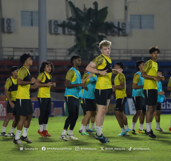 Harimau Malaya kena kacau | Warta Oriental