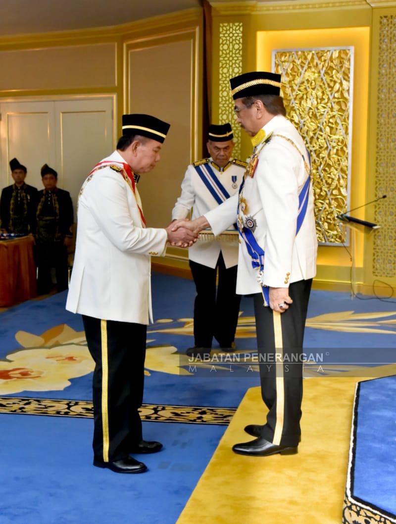 Jahid terima SPDK sempena Ulang Tahun Kelahiran Rasmi Ke-74 TYT | Warta ...