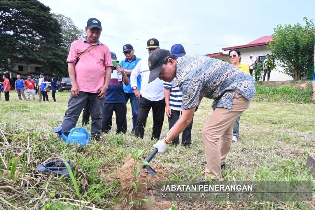 Tuaran cipta MBOR Tanam 10,000 pokok Tangkol serentak | Warta Oriental
